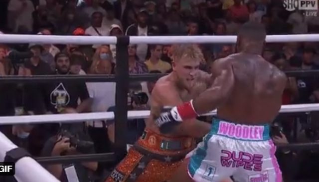 Jake Paul defeats Tyron Woodley (Highlights) | BJPenn.com