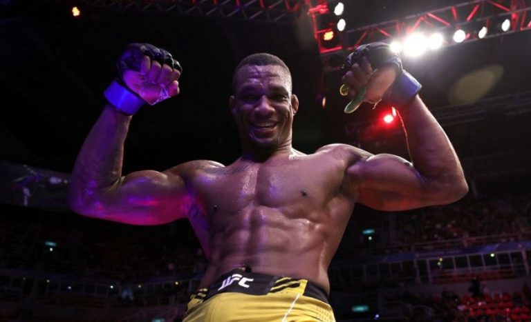 Jailton Almeida eyes UFC Heavyweight Championship fight in 2024: "Maybe ...