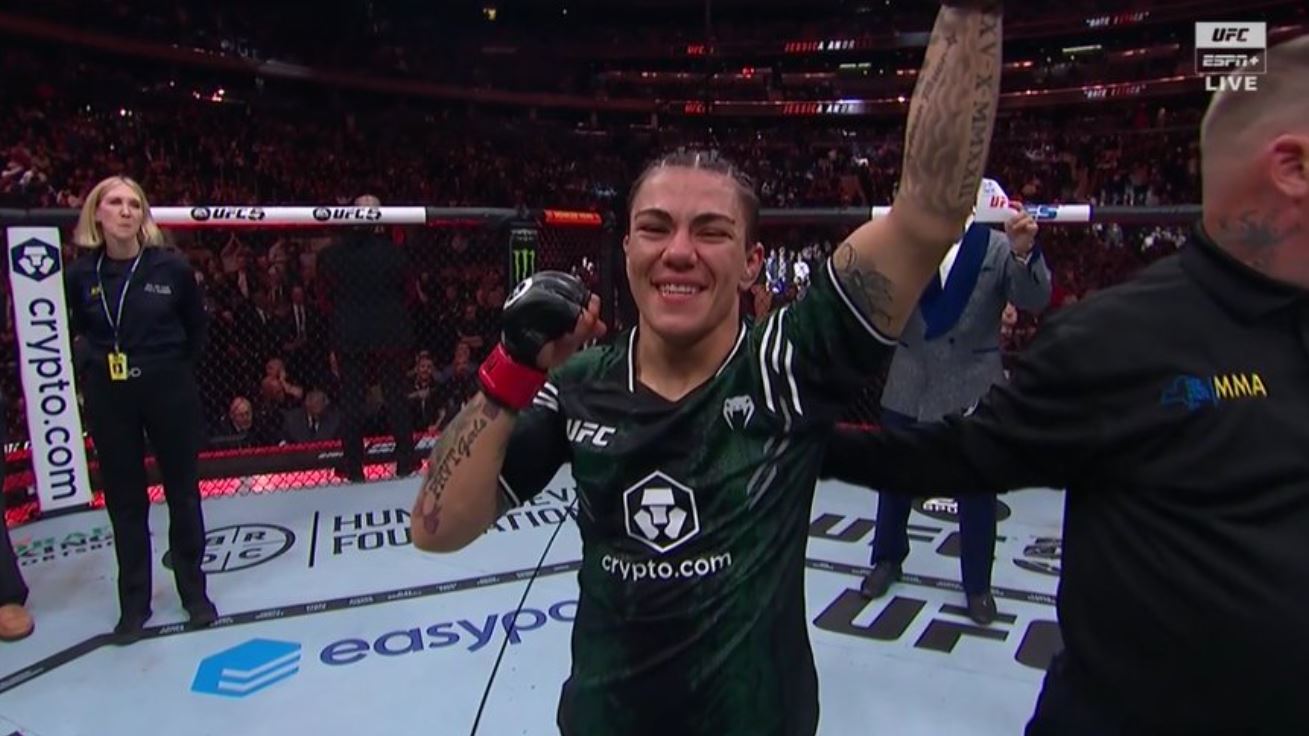 UFC 295 Results: Jessica Andrade stops Mackenzie Dern (Video) | BJPenn.com