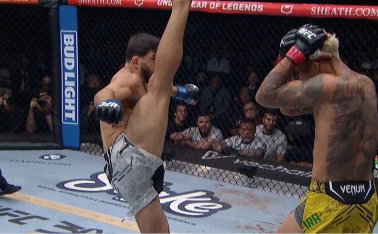 UFC 300 Results: Arman Tsarukyan defeats Charles Oliveira (Highlights ...