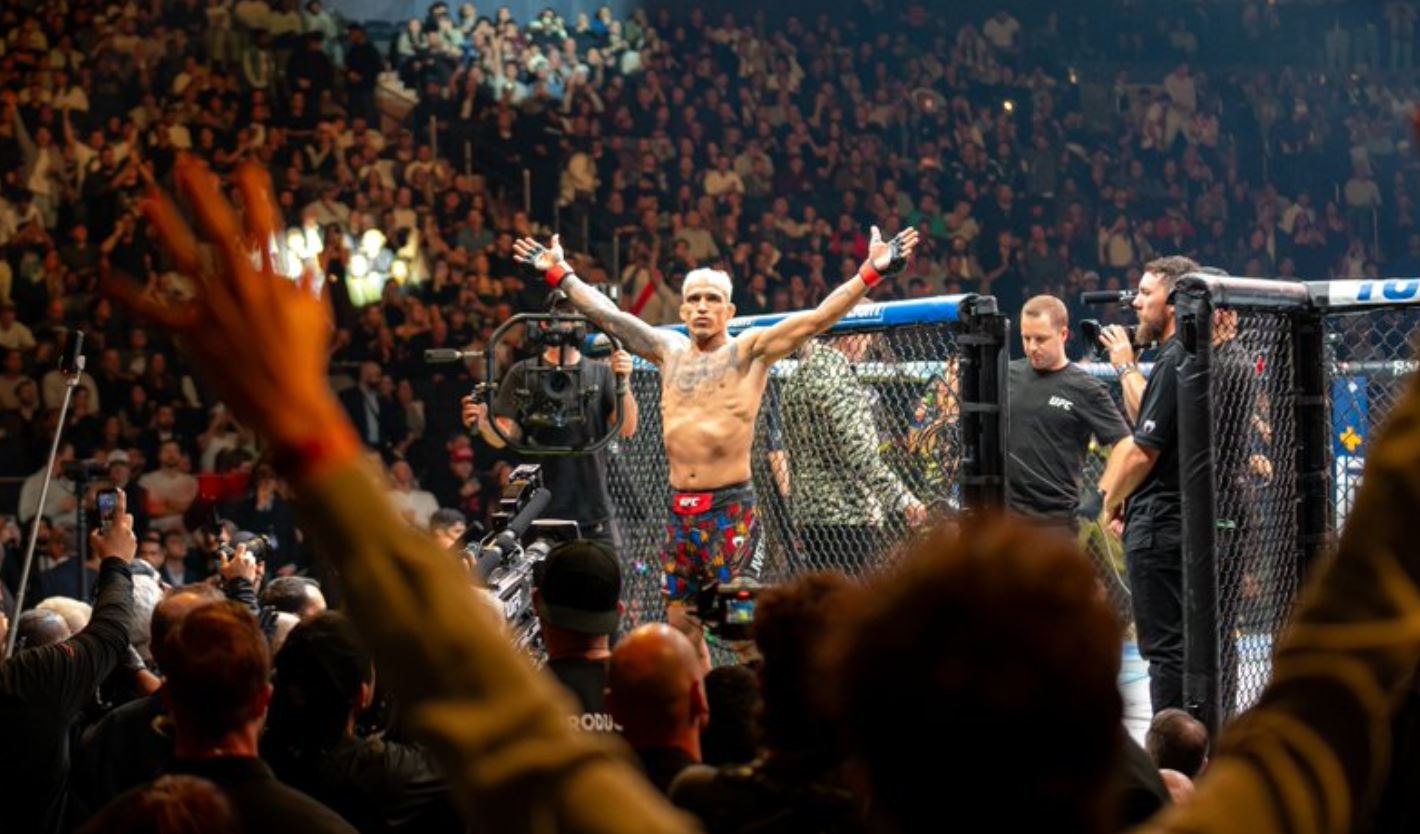 Pros react after Charles Oliveira defeats Michael Chandler at UFC 309 ...
