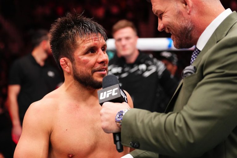 UFC legend goes off on referees for weak stance on eye pokes following ...