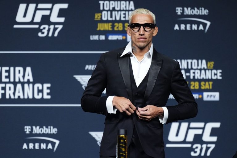 Charles Oliveira shares positive message after KO loss to Ilia Topuria ...