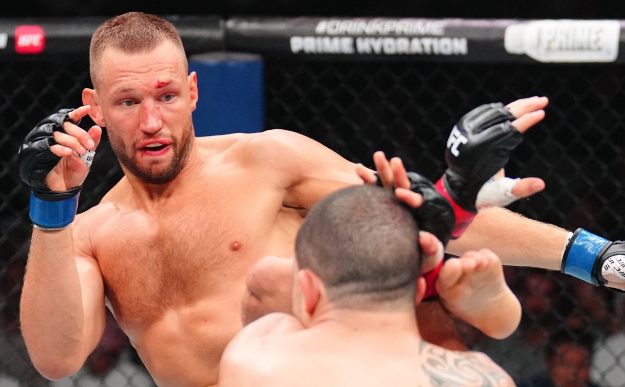 UFC Abu Dhabi Results: Reinier de Ridder defeats Robert Whittaker ...