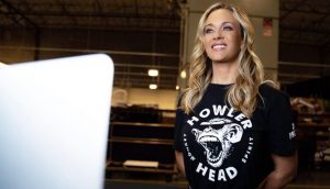 Fighters react after UFC commentator Laura Sanko shares “quarterly ...